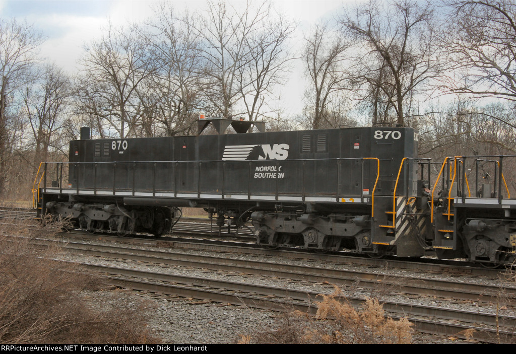 NS 870